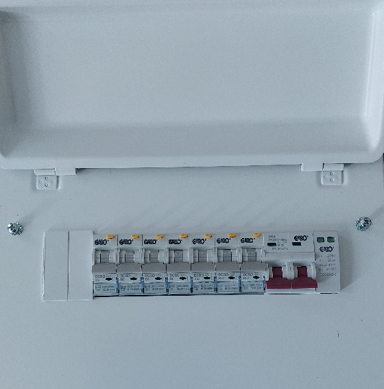 Garo 9 way SPD board c/w 7 rcbo's ,tail kit,tails gland, colour matched ...